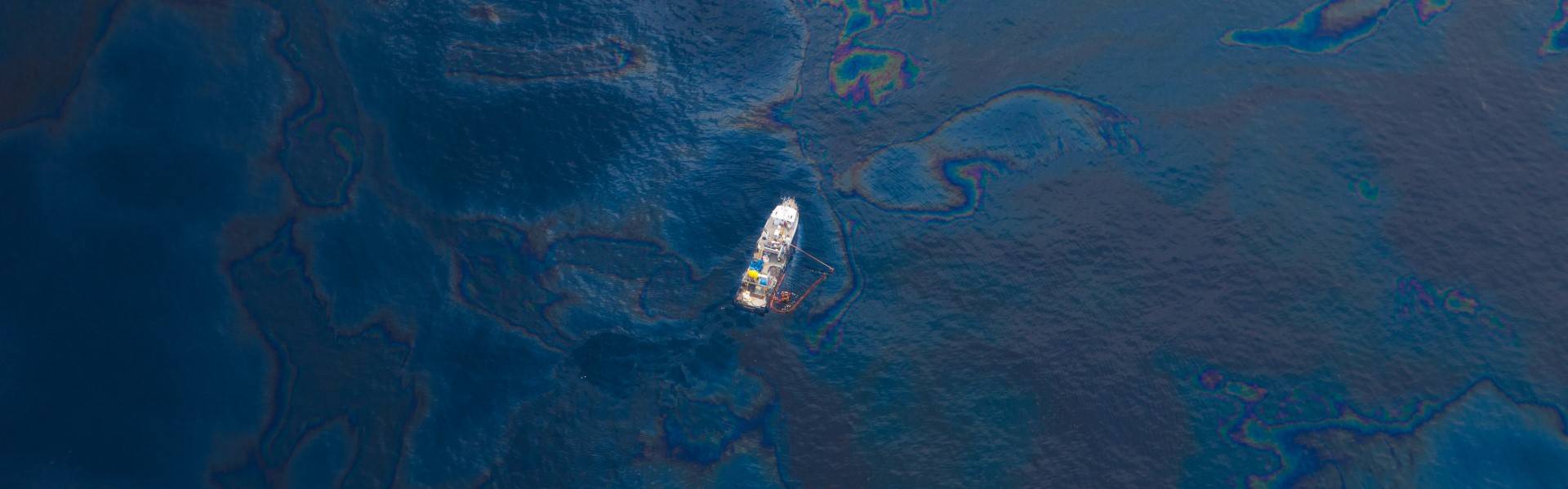 Major Oil Spill in the Arctic